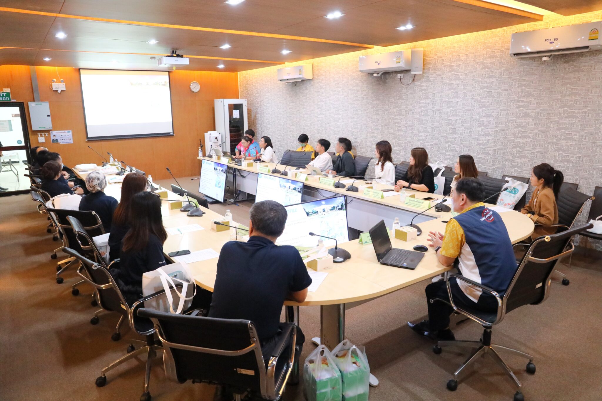 GS1 Thailand เยี่ยมชมดูงาน การใช้งาน ระบบ Serialisation ในกระบวนการผลิต ...